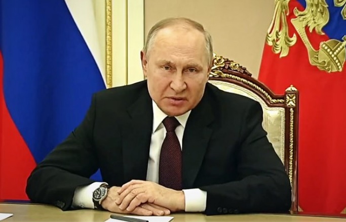 Je li počeo Putinov kraj? Ruski mediji: 'Zatvorio se u svoju palaču u ...