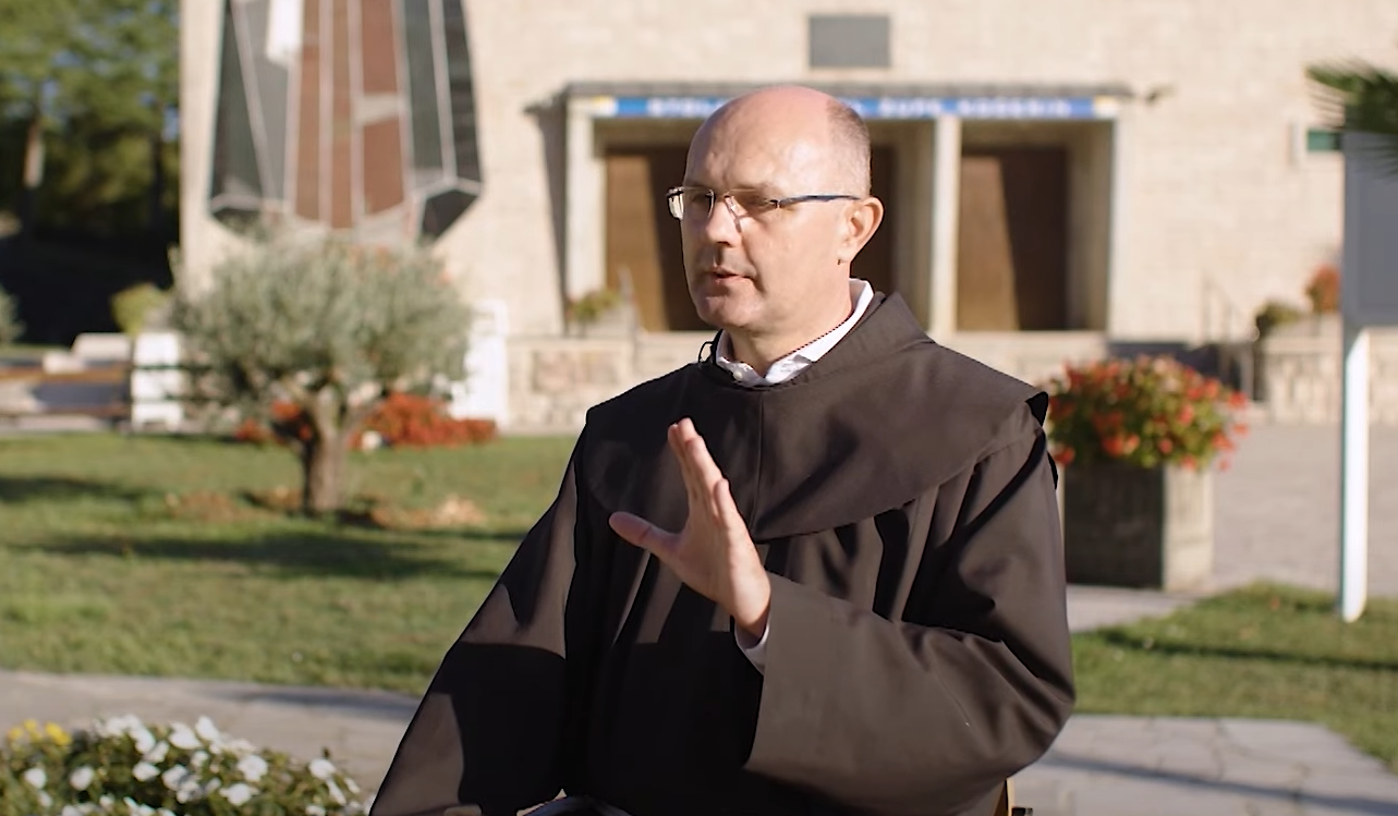 FRA MARIO KNEZOVIĆ: FRA MARIO KNEZOVIĆ:
