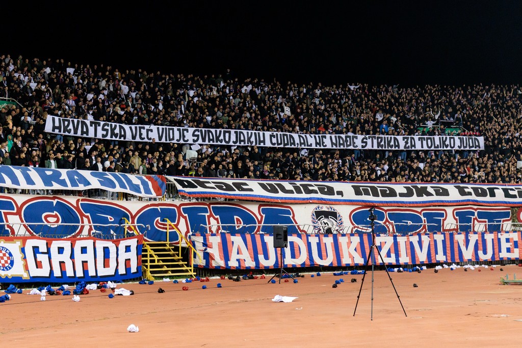 Torcida poslala poruku s Poljuda: „Hrvatska već vidje svakojakih čuda ...